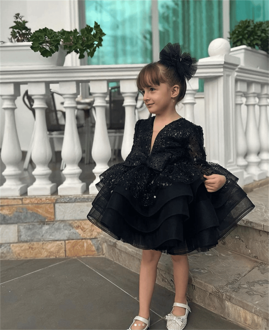 Alyona Siyah Marul Etek Abiye Elbise – Larissa Gogel